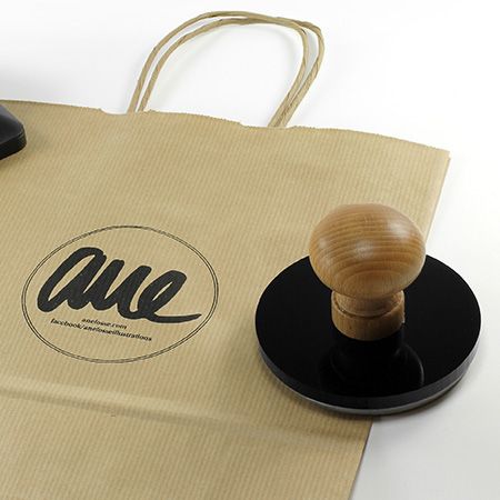 Stempler med din tekst og logo | Foldal Stempel og Skilt