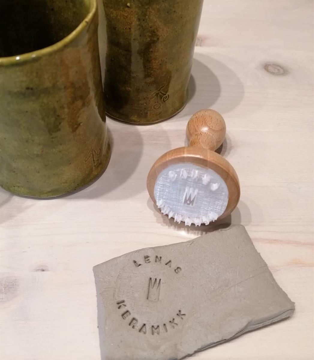 Stempel for preging i keramikk, leire og såpe | Foldal Stempel og Skilt