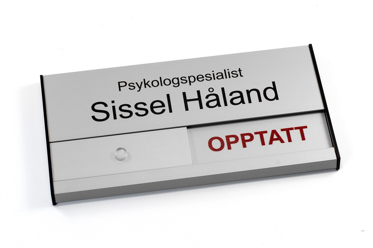 Ledig/opptatt-skilt med egen tekst | Foldal Stempel og Skilt